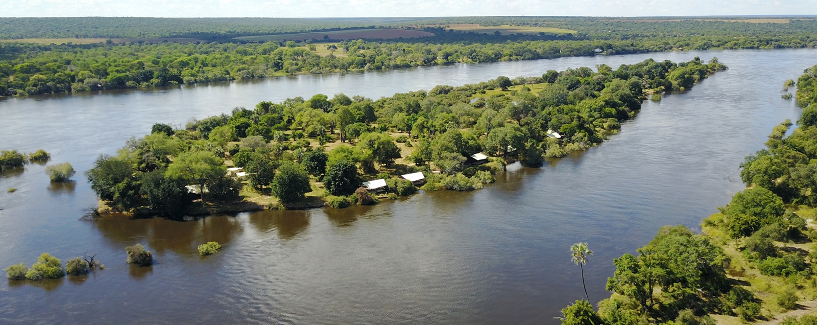Chundu Island - Wild Zambezi